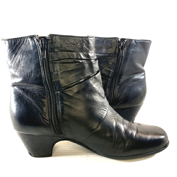 Clarks | Shoes | Clarks Artisan Boots Womens 9m Leyden Crest Black ...